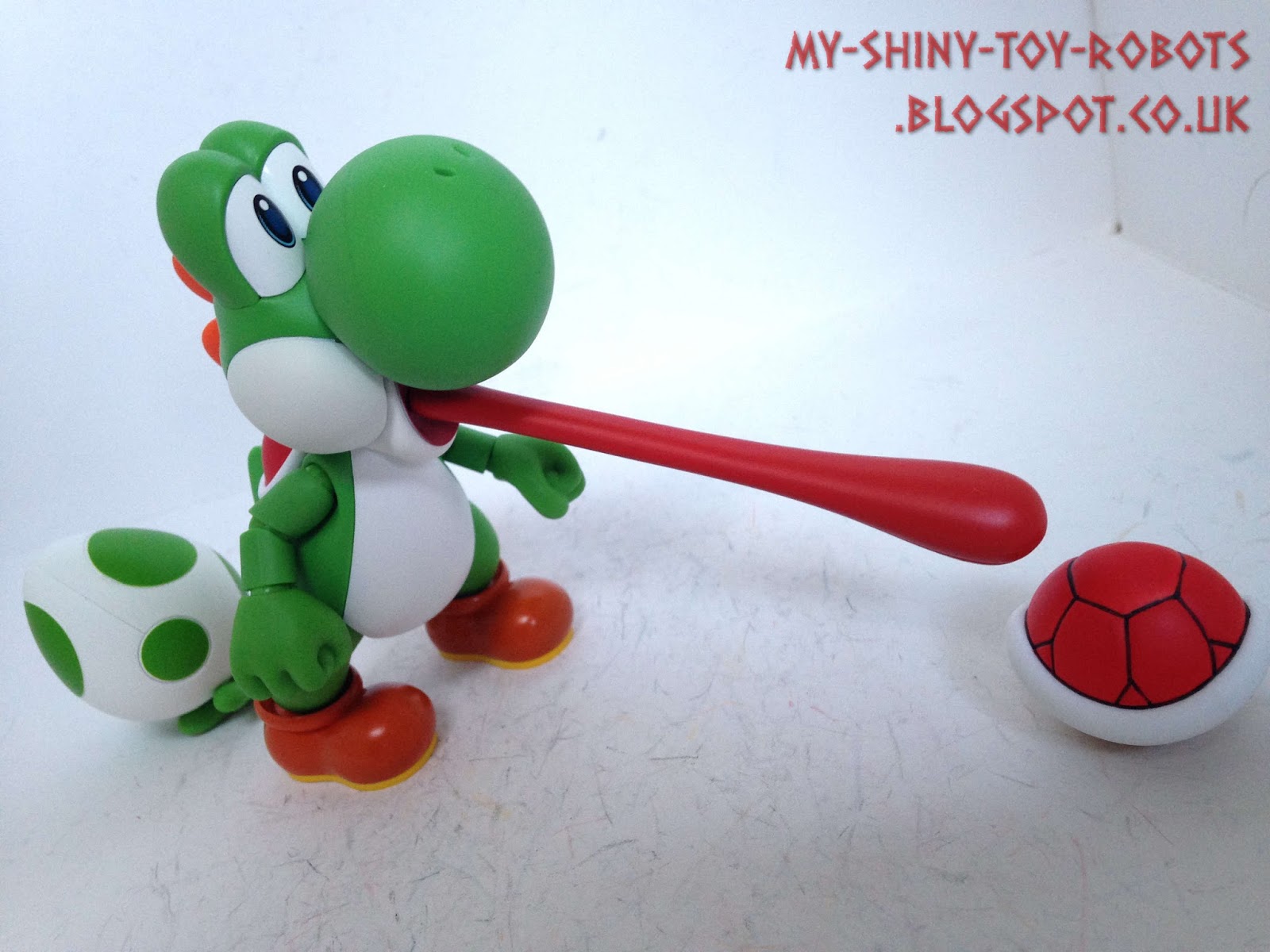 My Shiny Toy Robots: Toybox REVIEW: S.H. Figuarts Yoshi