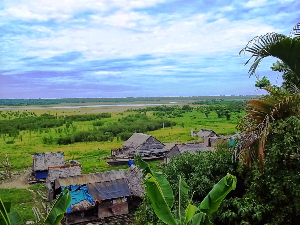 IMAGENES ETHEL: IMÁGENES DE LA SELVA PERUANA Y SUS RÍOS CAUDALOSOS