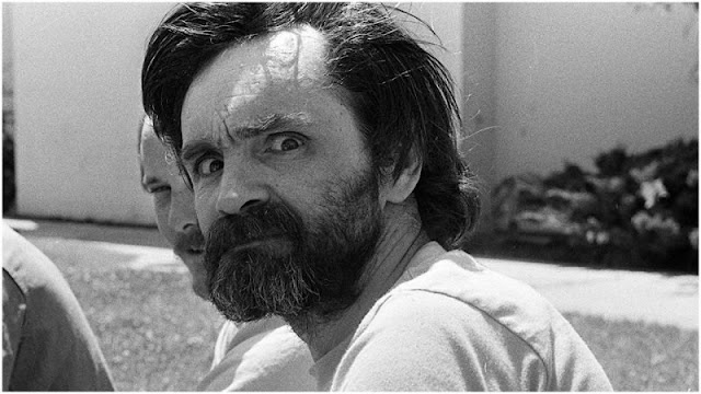 ΕΞΑΓΓΕΛΟΣ: Διάσημοι που, με τον έναν ή τον άλλο τρόπο, συναναστράφηκαν ...