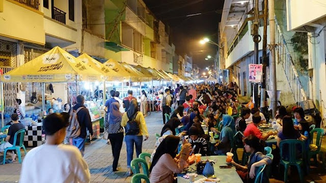 5 Lokasi Street Food di Indonesia