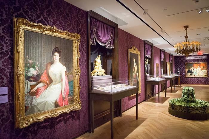 Inside the Apple: Gilded New York