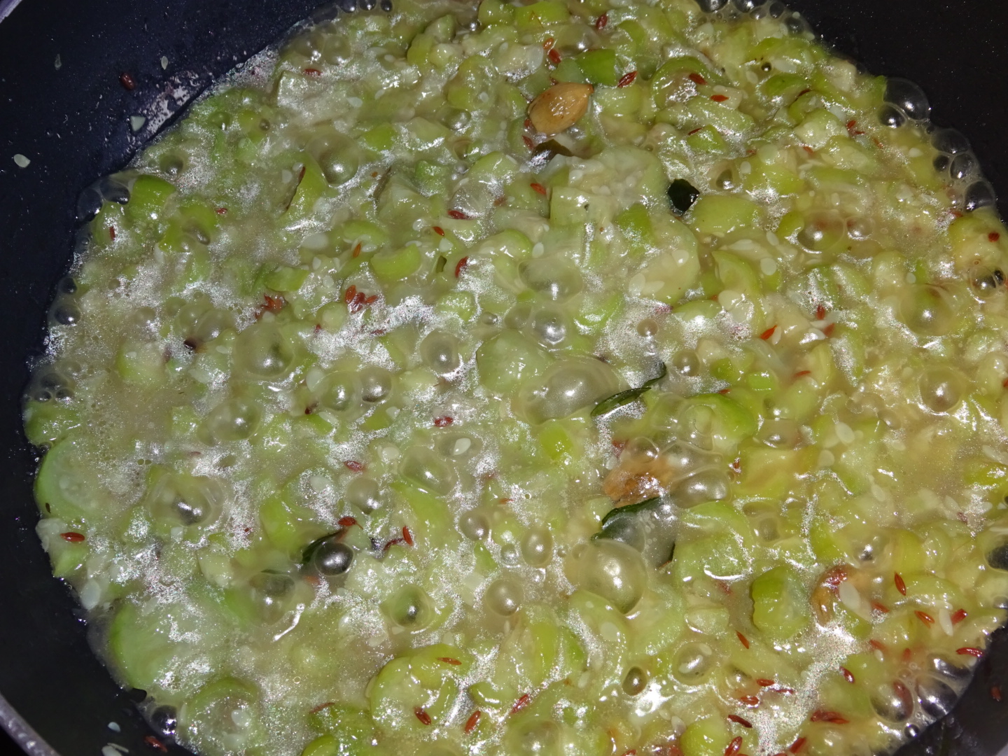 Veg Indian Good Food Recipes..: Turai (Gilki) Ki Sabzi in Elachi ...