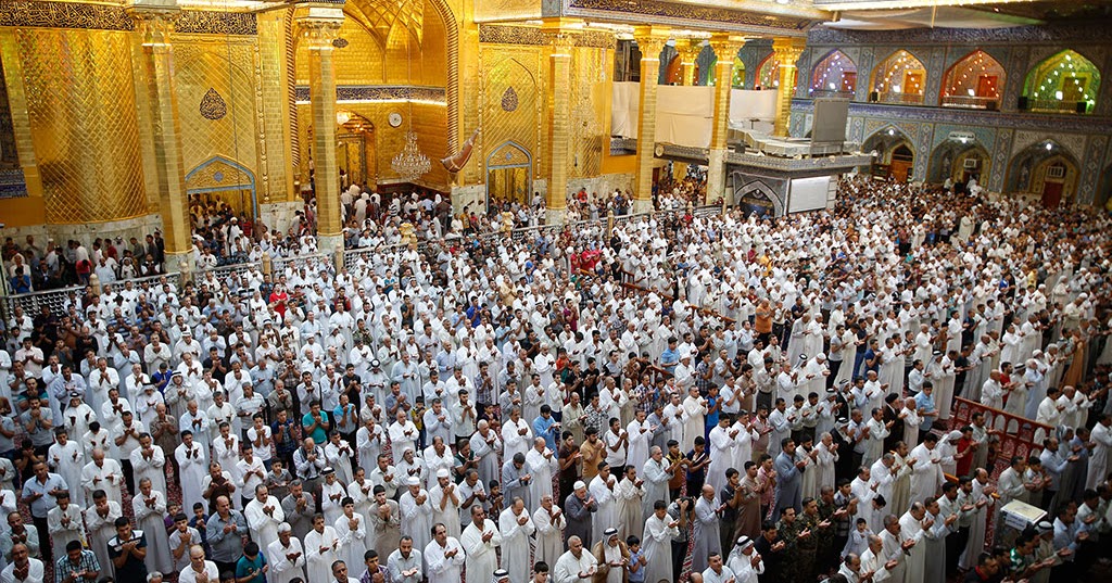 Shia Muslim: Shia Muslim Praying