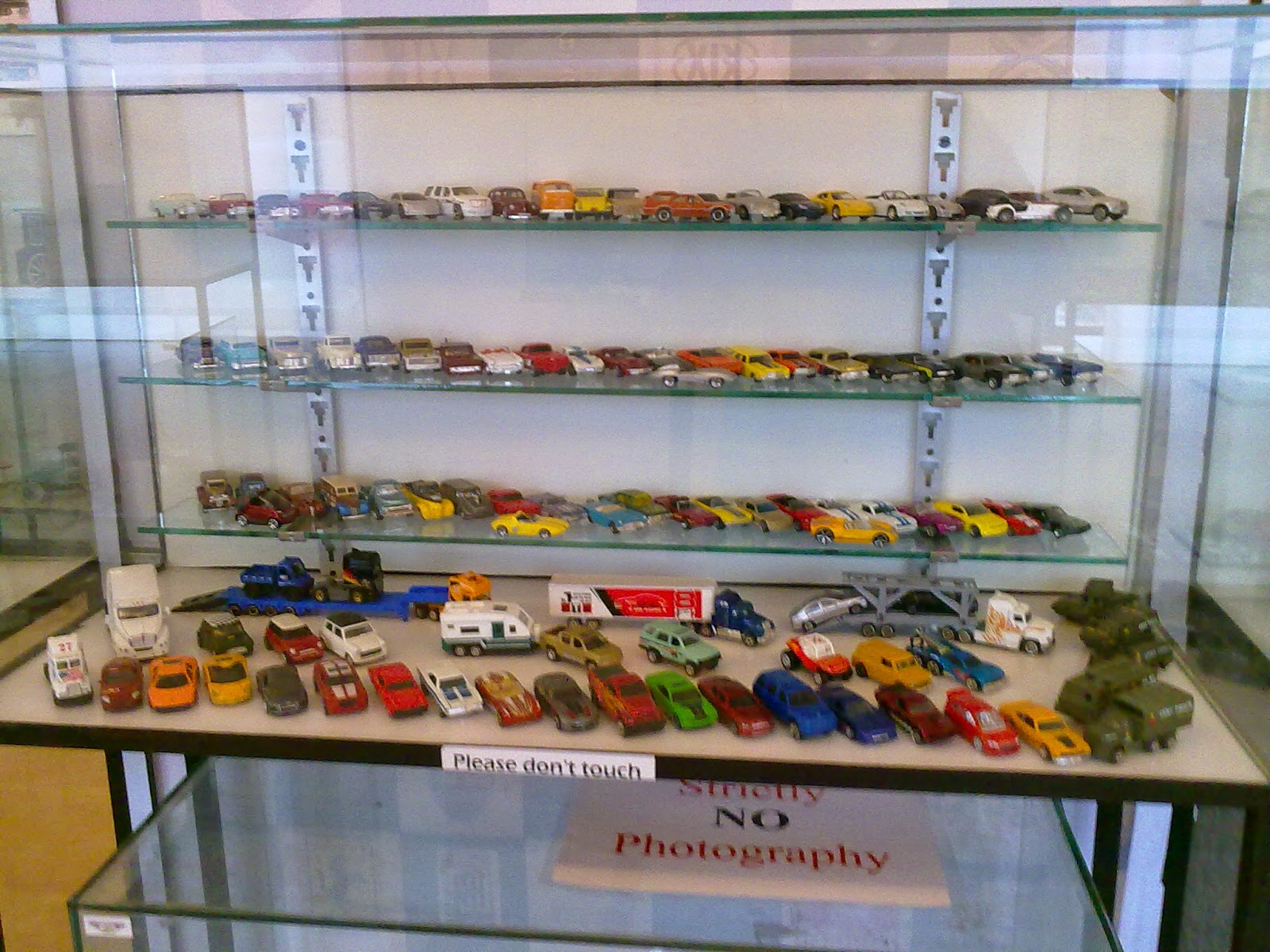 Model Mini Car Museum - A Complete Photo Gallery - 2