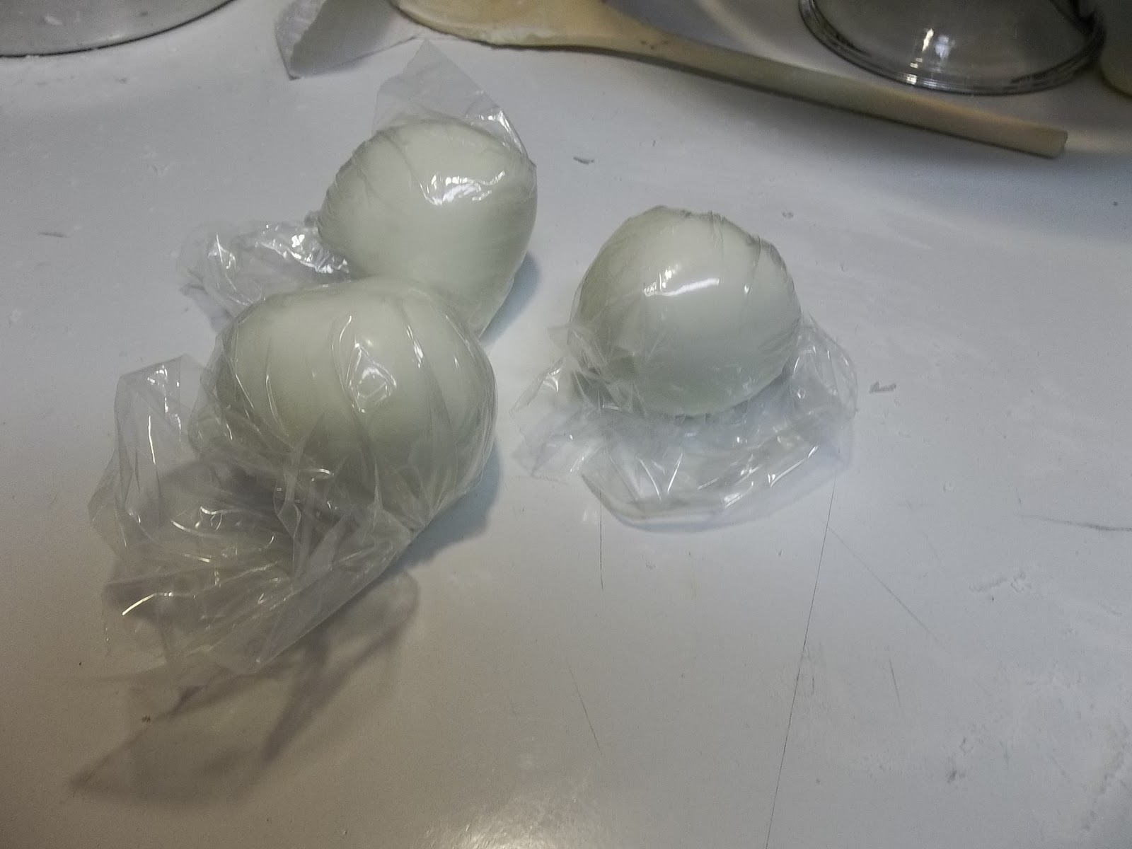 The Butterfly People : How to make cold porcelain - recipe and photos