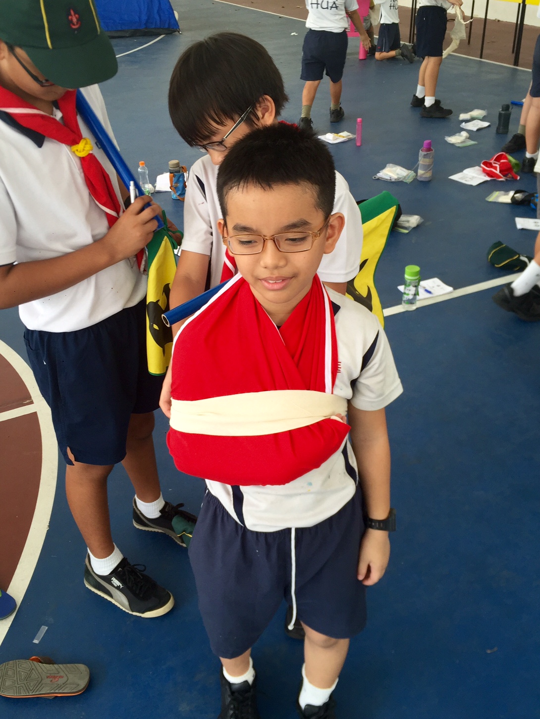 Combined Unit Cub Scout Camp 2-4 Jun 2016: First Aid: Bandaging
