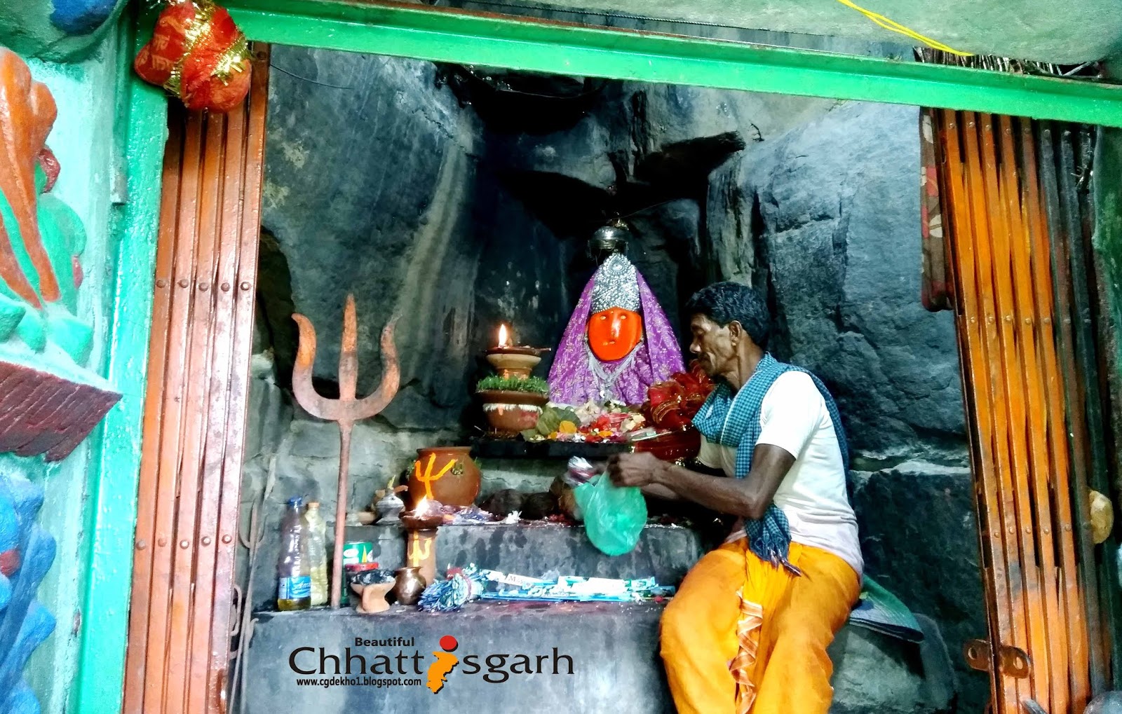 Ghatarani Temple And Waterfall ,Gariaband ( माँ घटारानी मंदिर ...