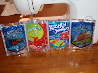 Michka's Creative Solutions: Tutorial: How to make a Capri Sun Bag/Tote
