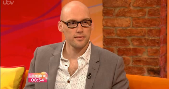Catch Up With Broadchurch's Joe Sims On Lorraine And What's Cooking