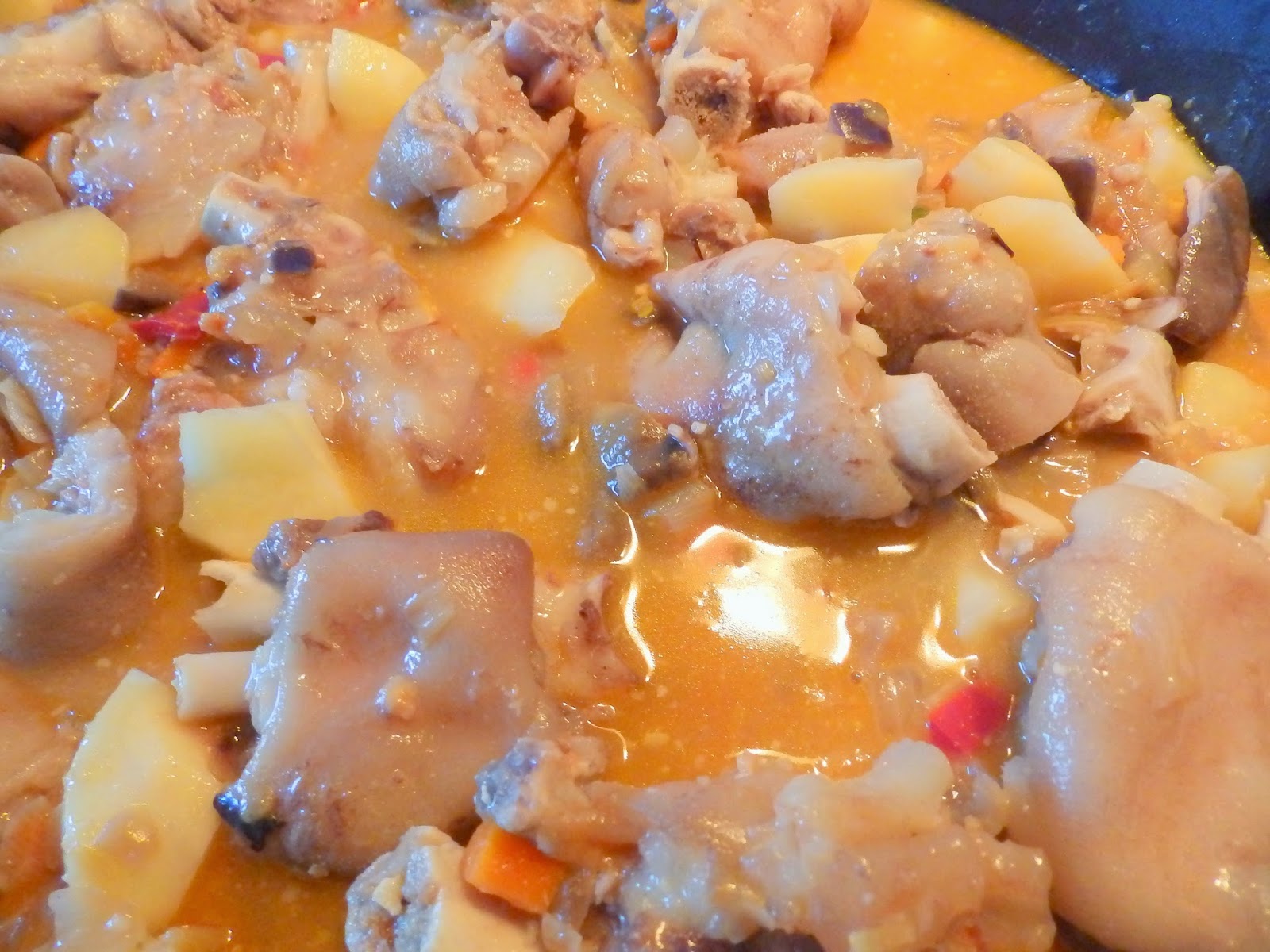 Cassola de cap i pota de porc, callos a la catalana