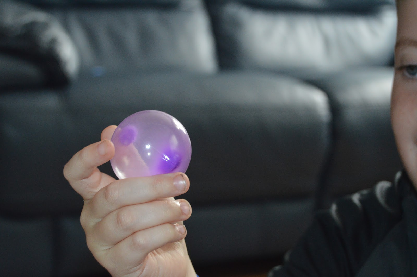 Playdays and Runways: Review | Oonies Inflator Starter Pack and Orbeez ...