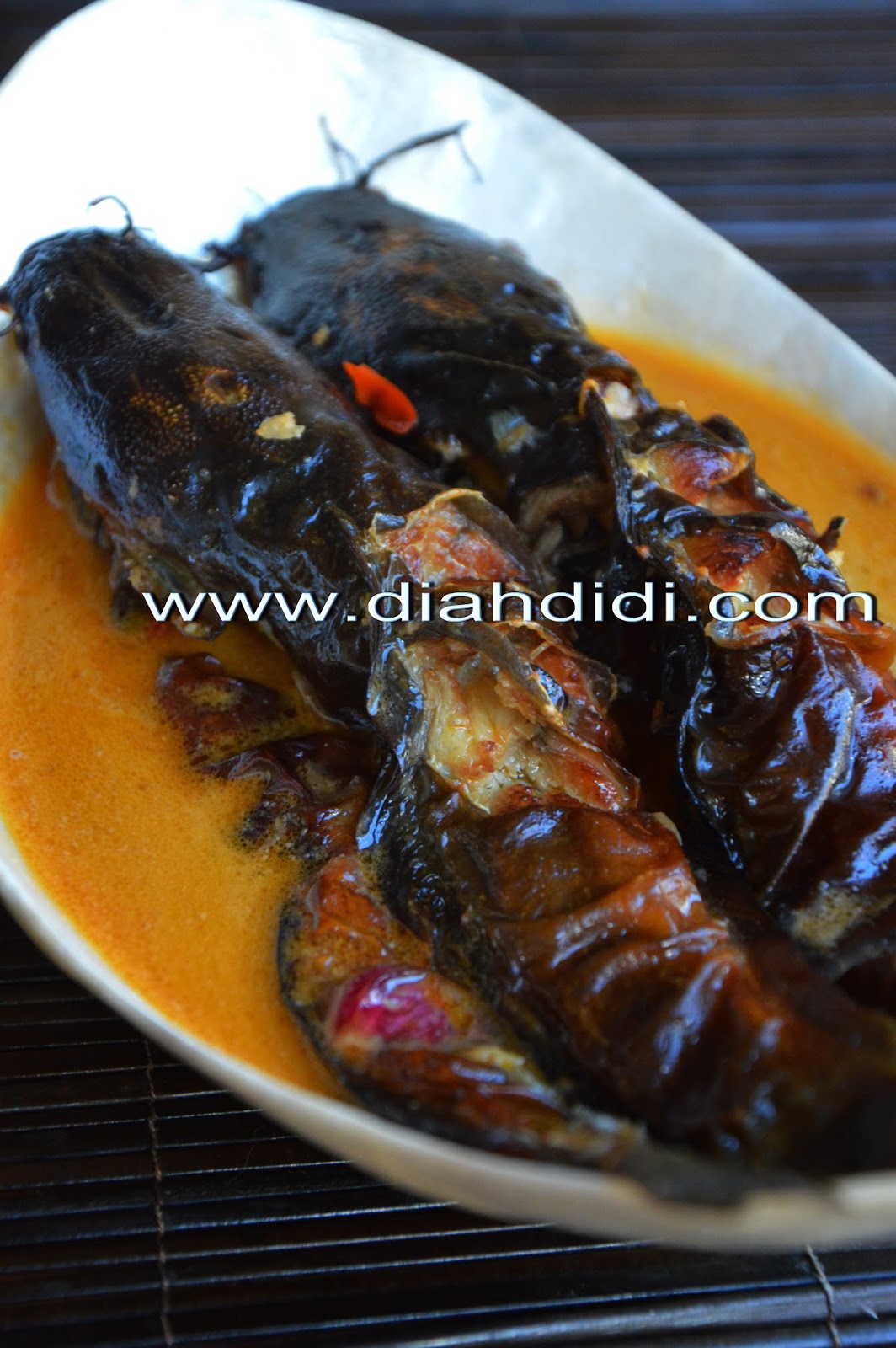 Diah Didi's Kitchen: Resep Mangut Lele Asap Khas Yogya