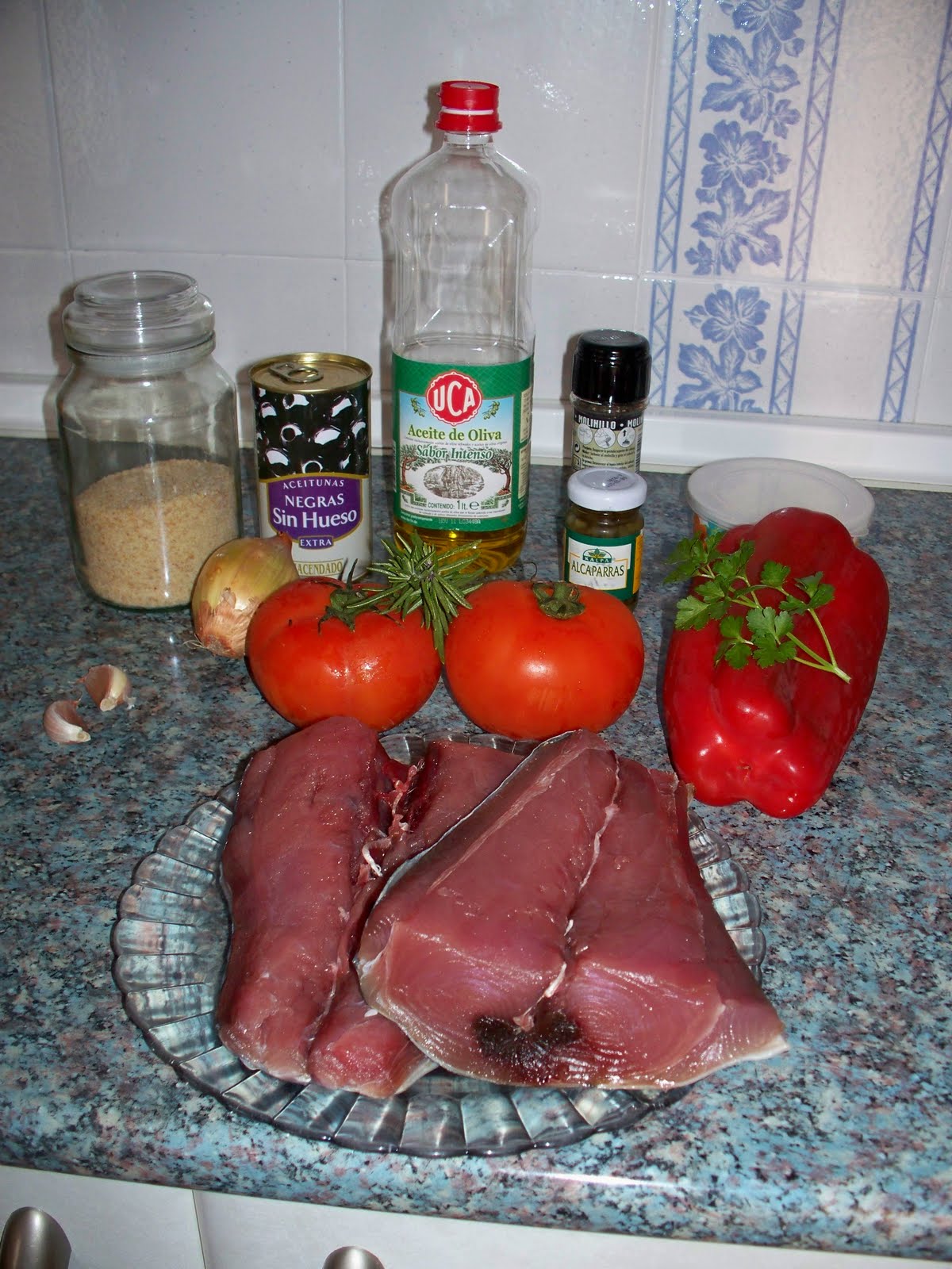 Y TU ¿QUE COCINAS?: LOMOS DE ATUN AL HORNO.