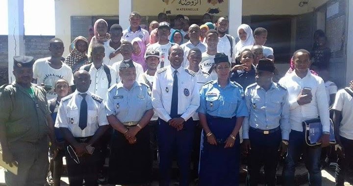 Police Nationale: Campagne de lutte contre la délinquance juvénile | HabarizaComores.com | Toute ...