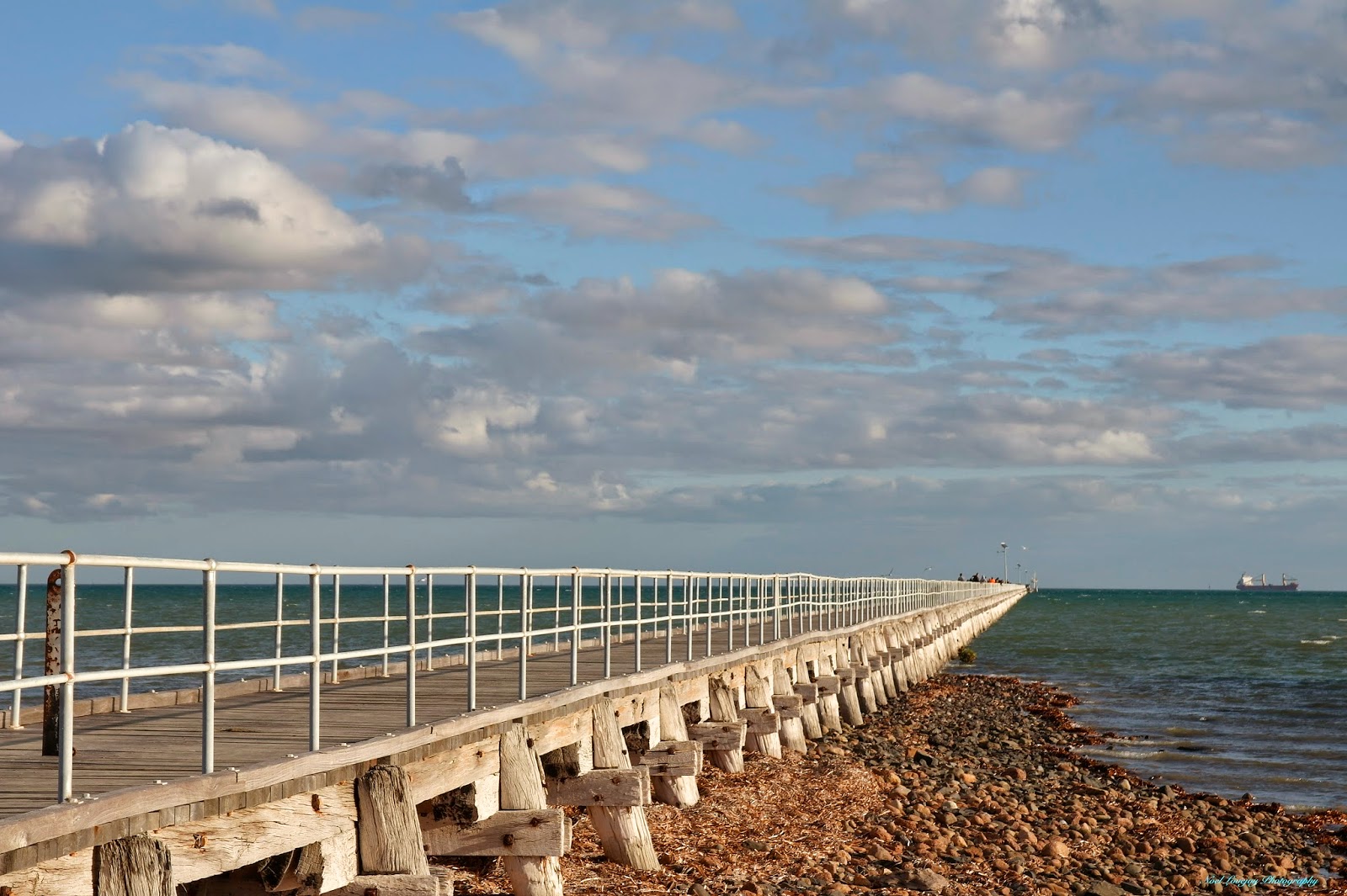 Can Go Around Australia: April 2014