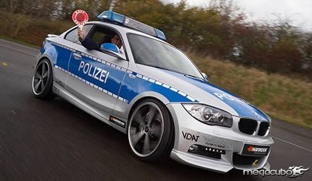 CARROS DE LUXO: HOJE É DOMINGO, É DIA DE CURIOSIDADES!