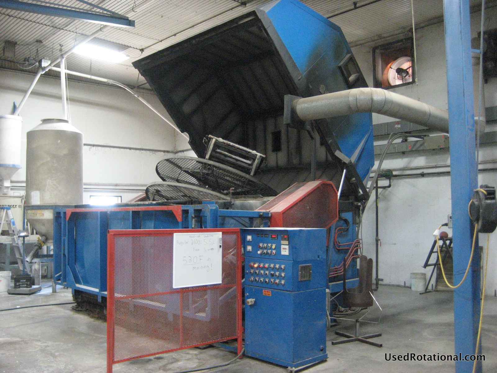 Used Rotational Moulding Machine: Clam Shell Moulding Machine For Sale