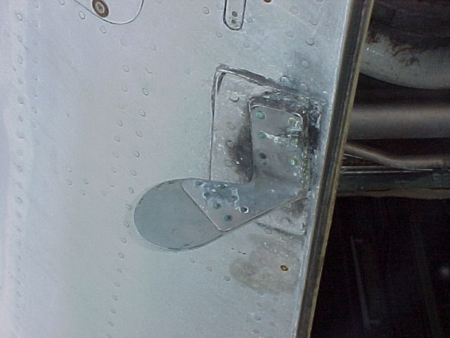 완전범죄로 남은 항공기 납치 사건.txt : MLBPARK