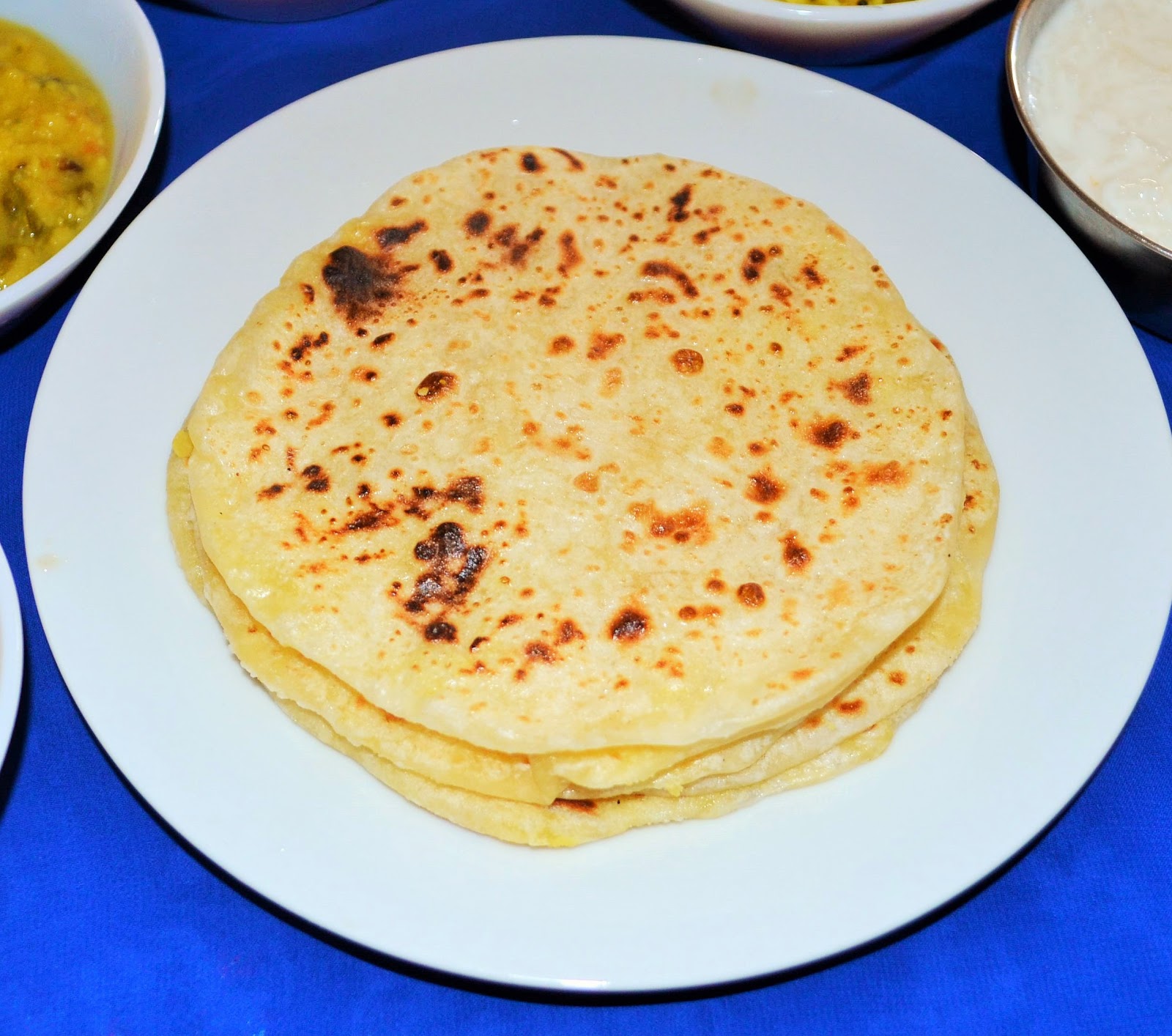 Siri's Kitchen: Moong Dal Stuffed Sweet Chapathi (Bobbatlu)