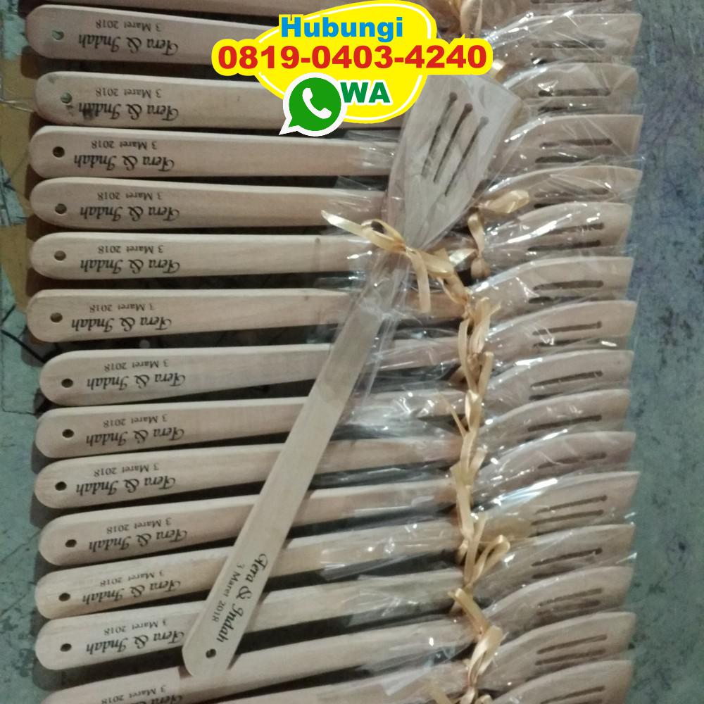 Solet Panjang Berlubang, Spatula Kayu | Souvenir Pernikahan