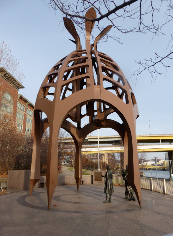 Pittsburgh Murals and Public Art: Vietnam Veterans Monument by George ...