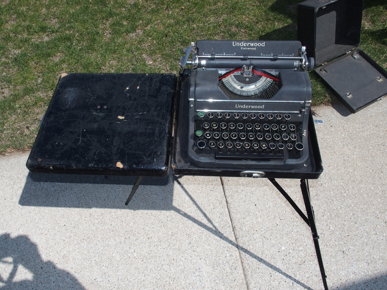 Fountain Pens & Typewriters: Underwood Typewriter Tripod Desk & Case