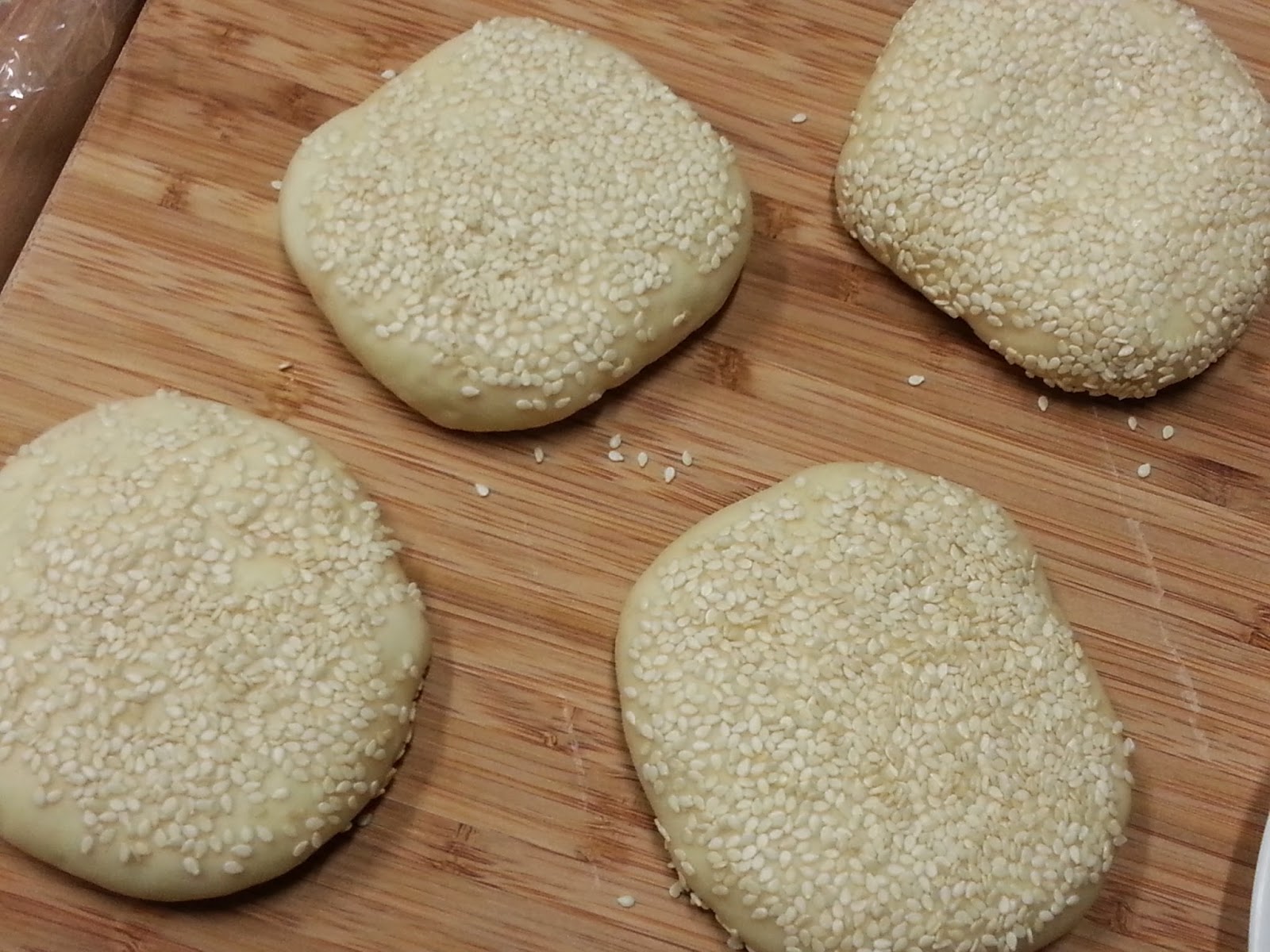 Pat's Kitchen Journal: Sesame crispy Bing ( baked)