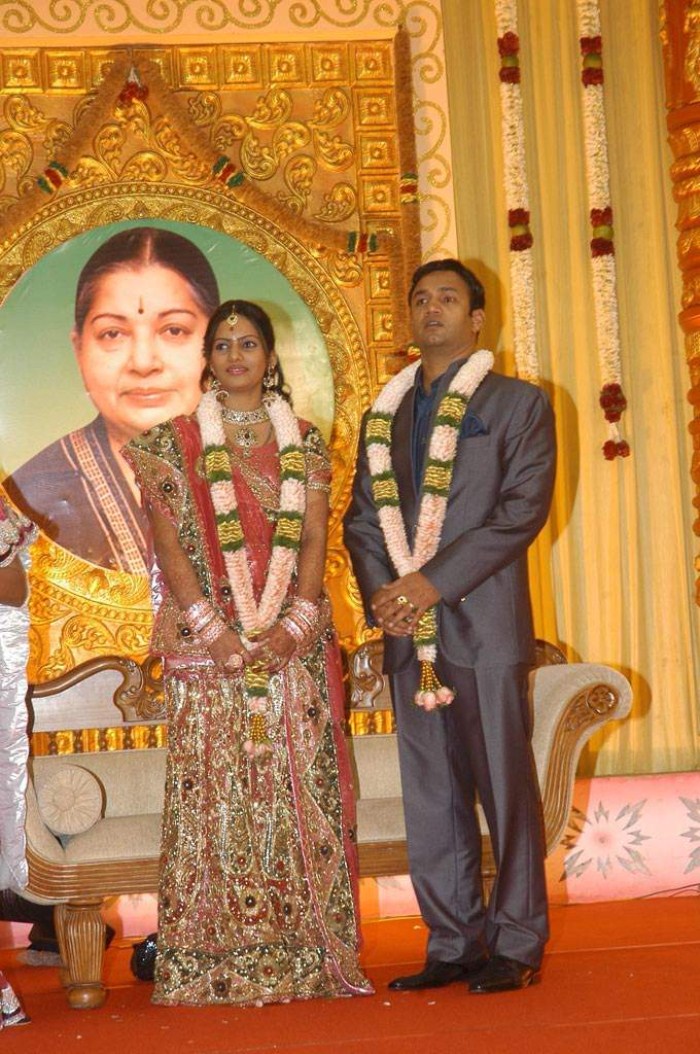 Actor Radha Ravi Son Wedding Reception Event Pics Wallpapers ~ Vadakadu