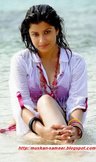 Entertainment News: 2011-04-17