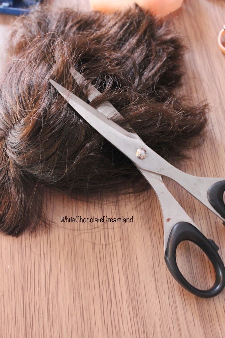 WhiteChocolateDreamland: Tutorial: Saran Hair Reroot
