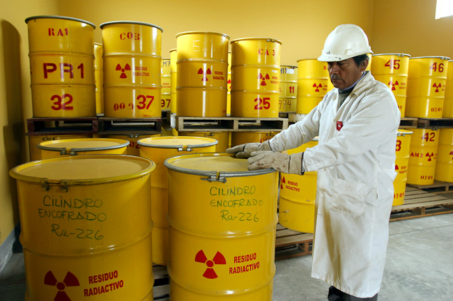 División de Gestión de Residuos Radiactivos ~ Instituto Peruano de ...