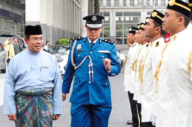 Calon baru yang dicadangkan sebagai Presiden FAM. - Kaki Bola