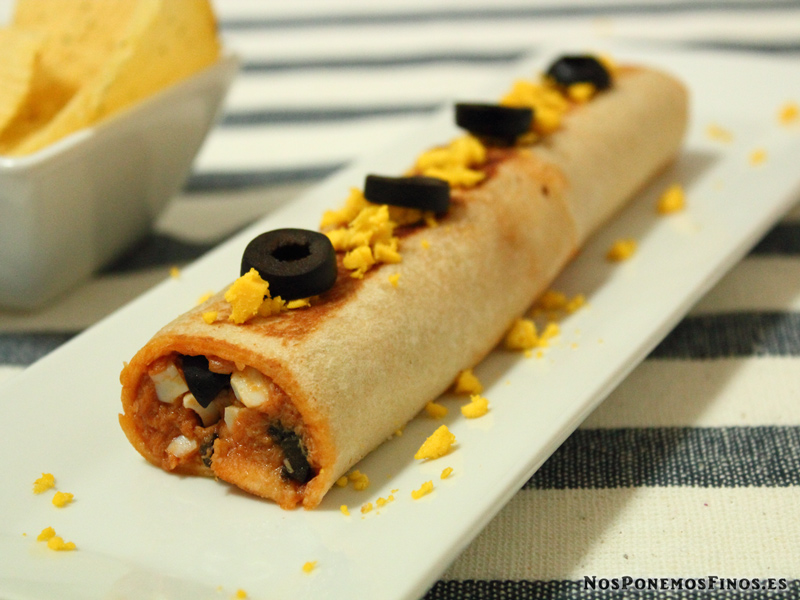 De Tapas: Rulo de Atún con Tomate y Aceitunas Negras