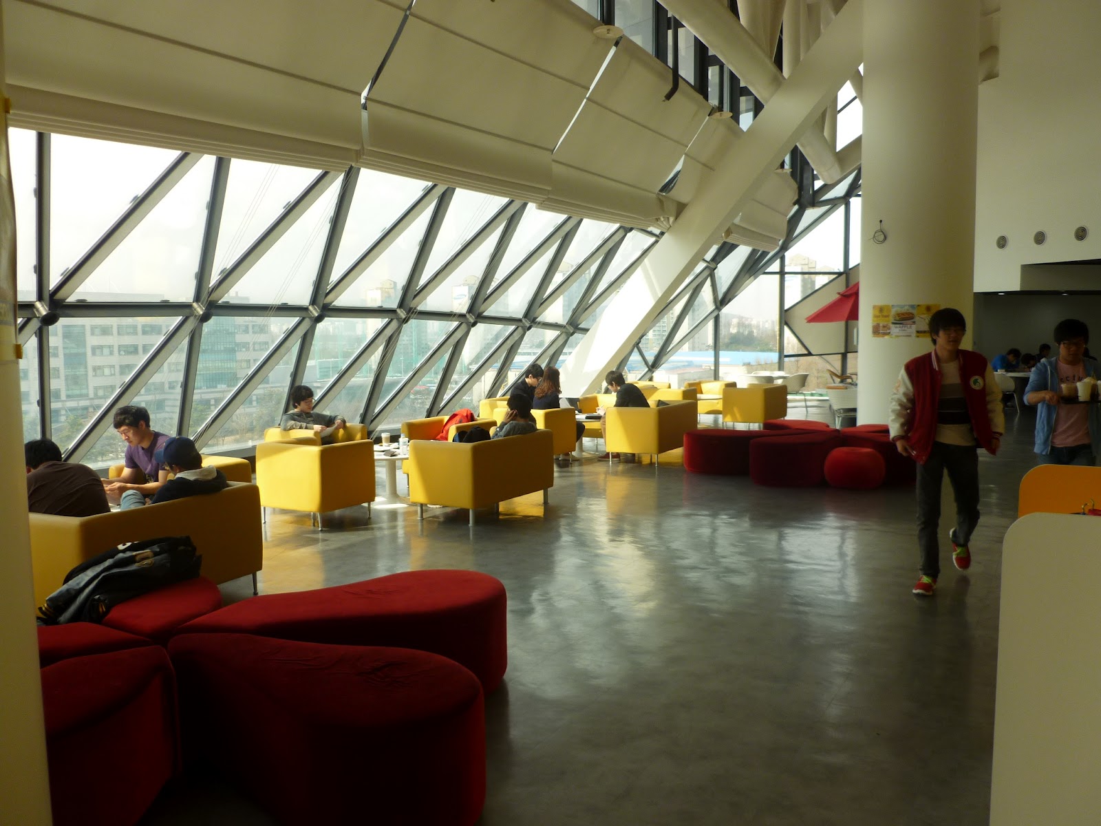 Exploring Learning Spaces and Libraries in Asia: Sungkyunkwan ...