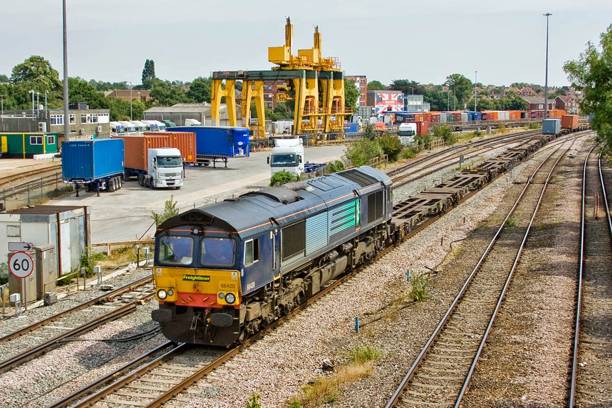 47s and other Classic Power at Southampton: Freightliner at Southampton ...
