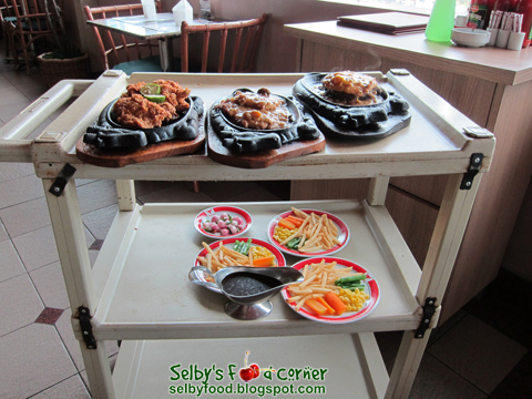 Selby's Food Corner: Gandy Steak House