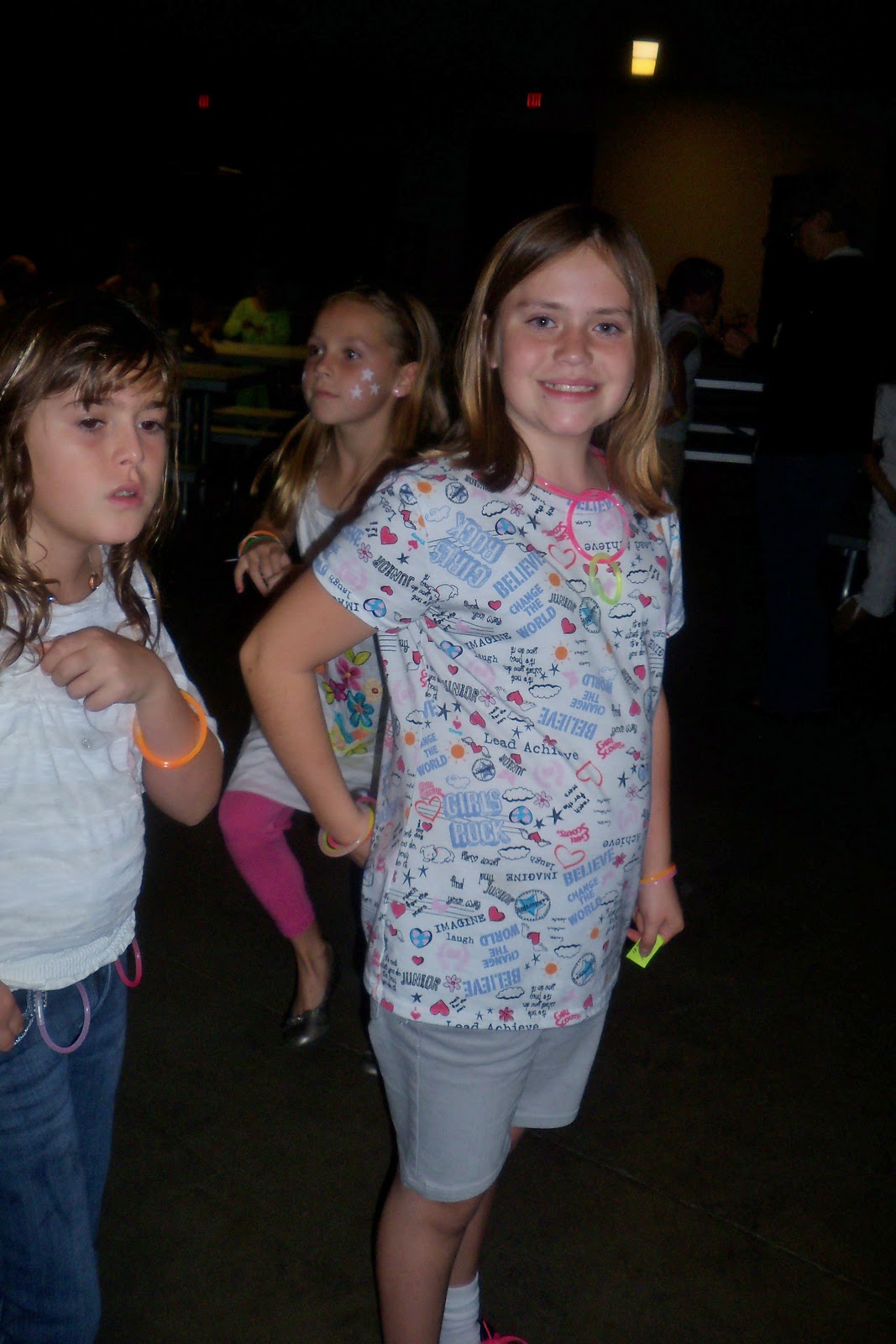 Huntington Beach Girl Scout Troop 746 Glow In The Dark Dance