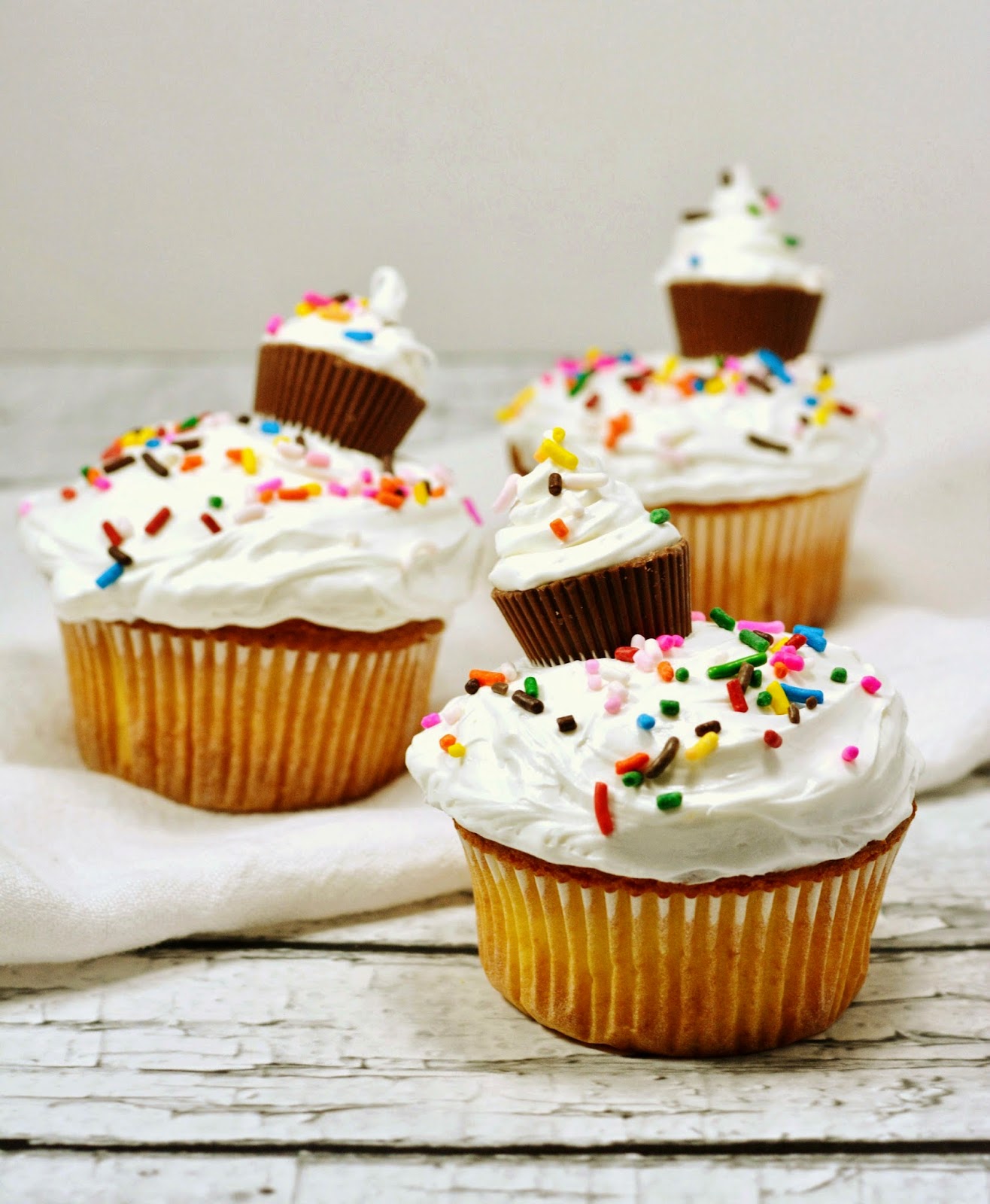 Life With 4 Boys: Mini Cupcake Cupcakes