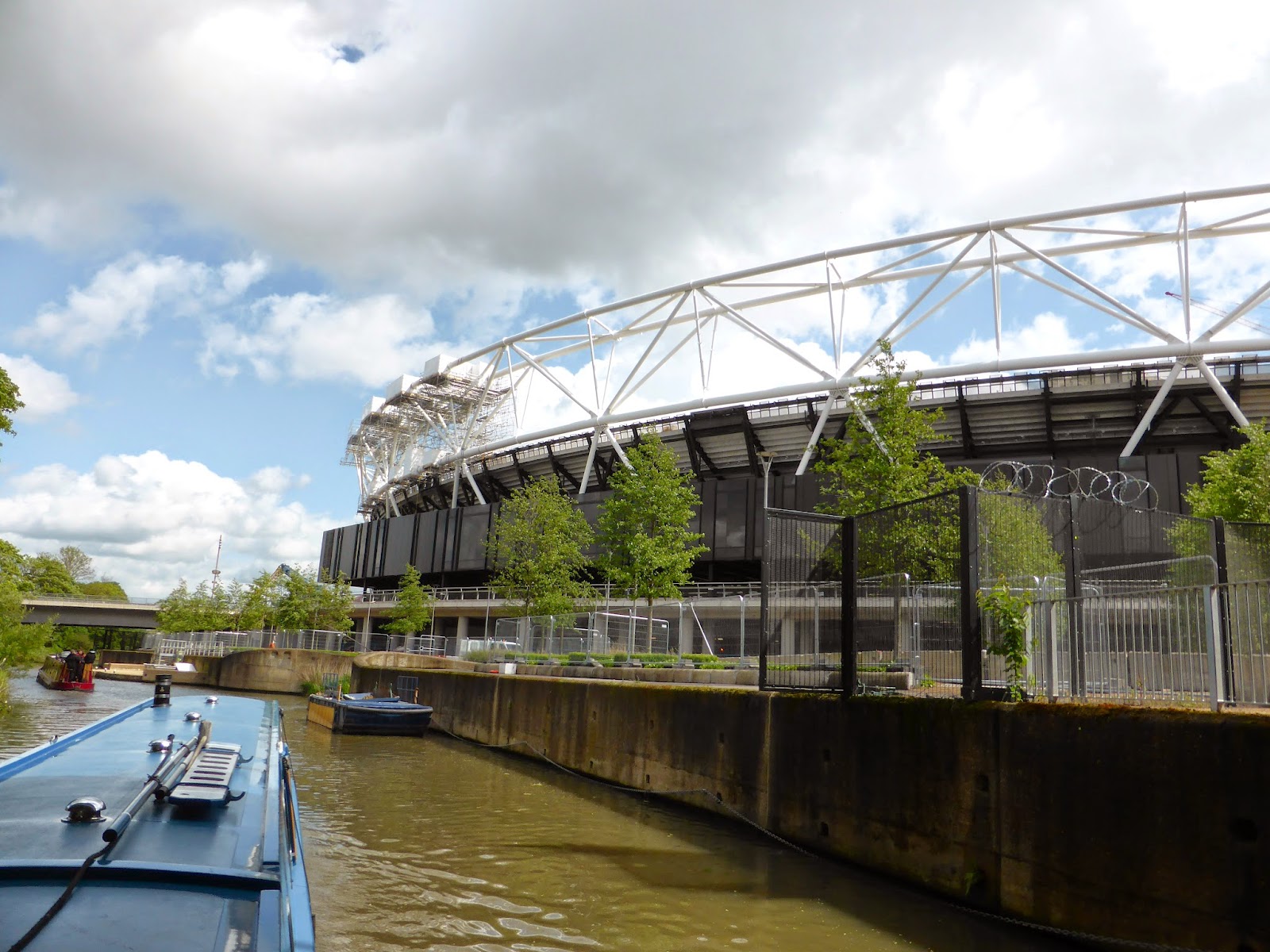 Narrowboat Briar Rose: May 2014