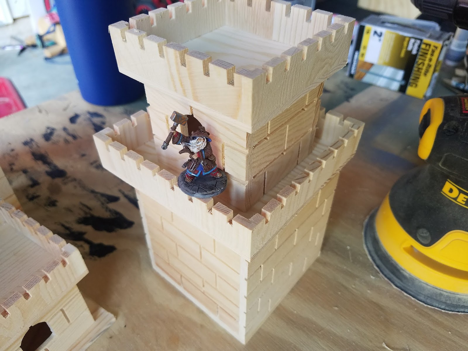 Thunden's Battlefield Miniatures: Terrain Tutorial - Birdhouse Towers