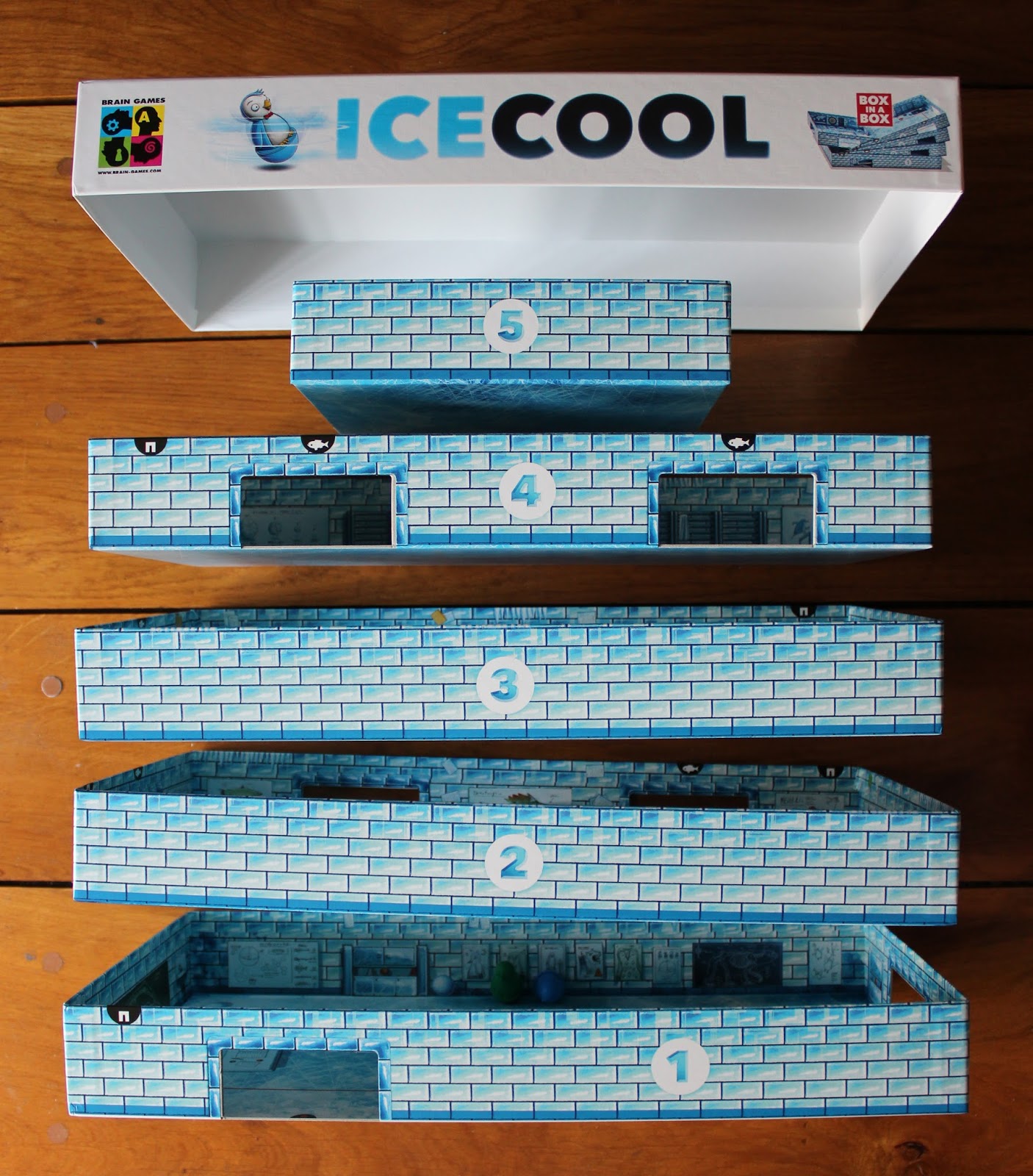 Random Nerdery: Cardboard - Ice Cool board game review