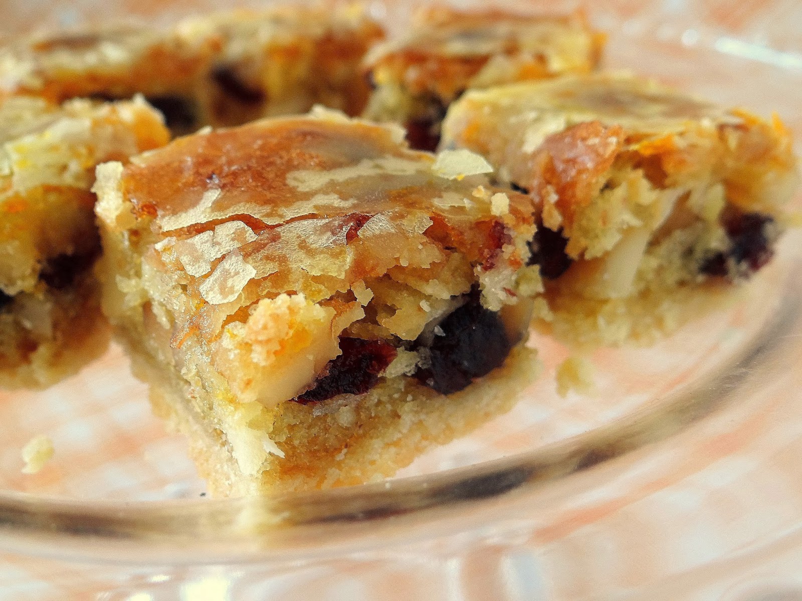 Being A Bear: 12 Days of Cookies( + Cranberry Macadamia Bars )