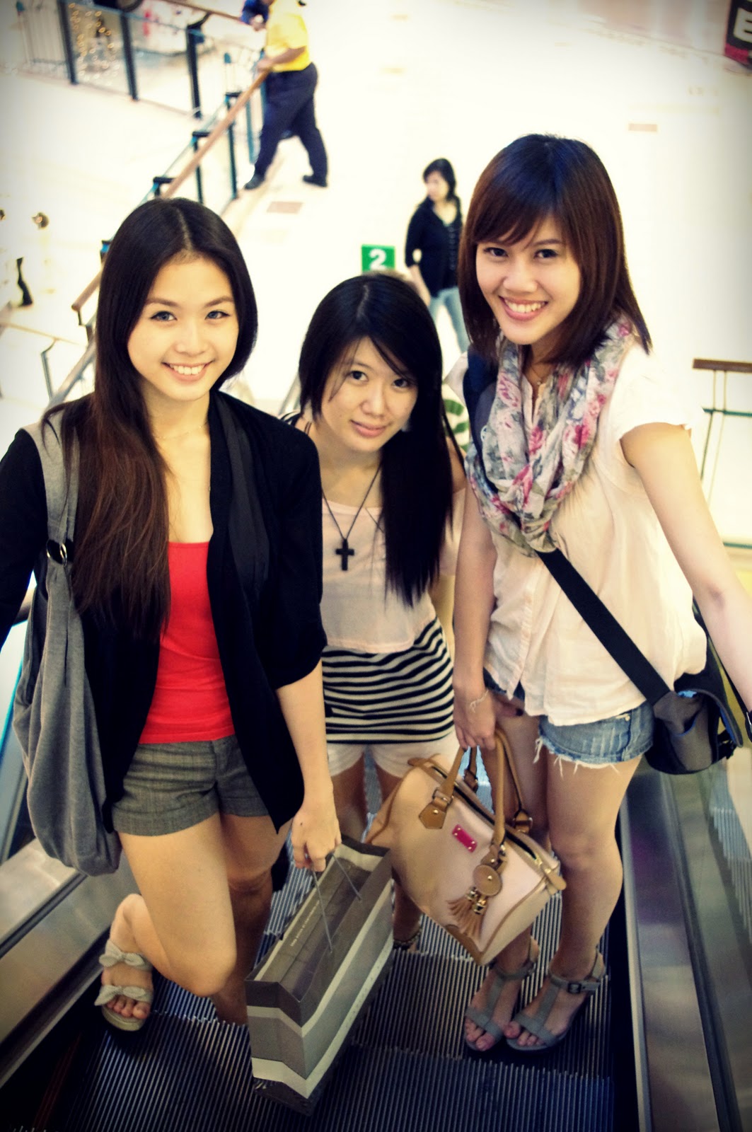 ♥ GRACE. Pink-is-Love.: ♥ High School Besties