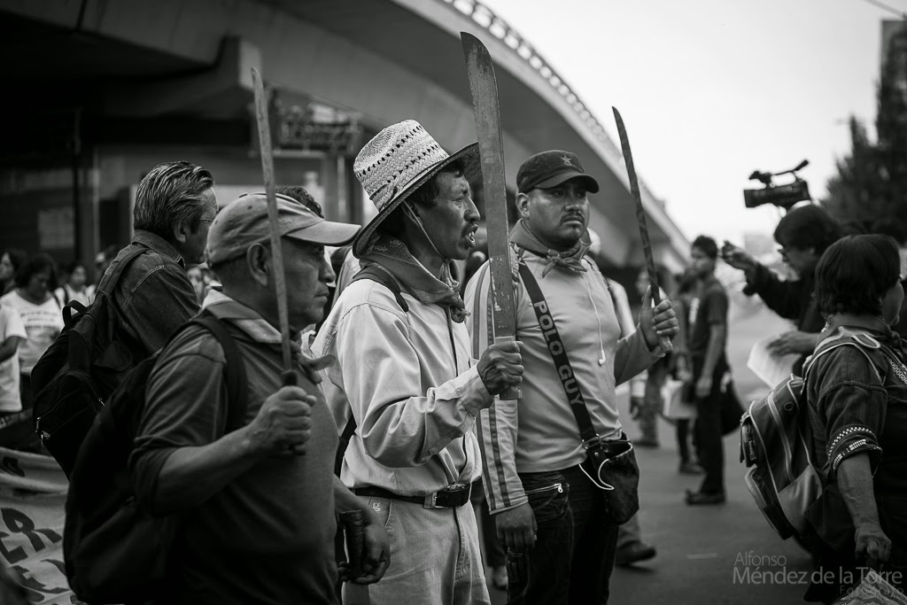Mirar tras la lente: Marcha por el ¨Halconazo¨ de 1971, DF