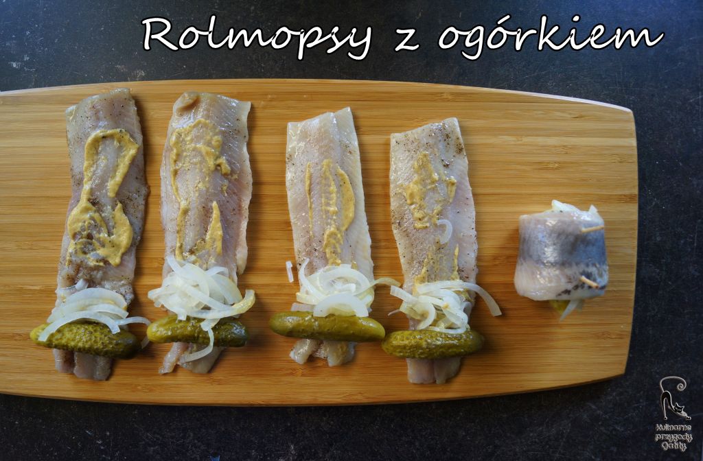 Rolmopsy z ogórkiem