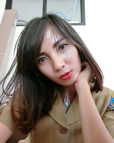 Meilisa Onibala, Sang PNS Cantik yang pernah bikin Viral - INSOPEDIA