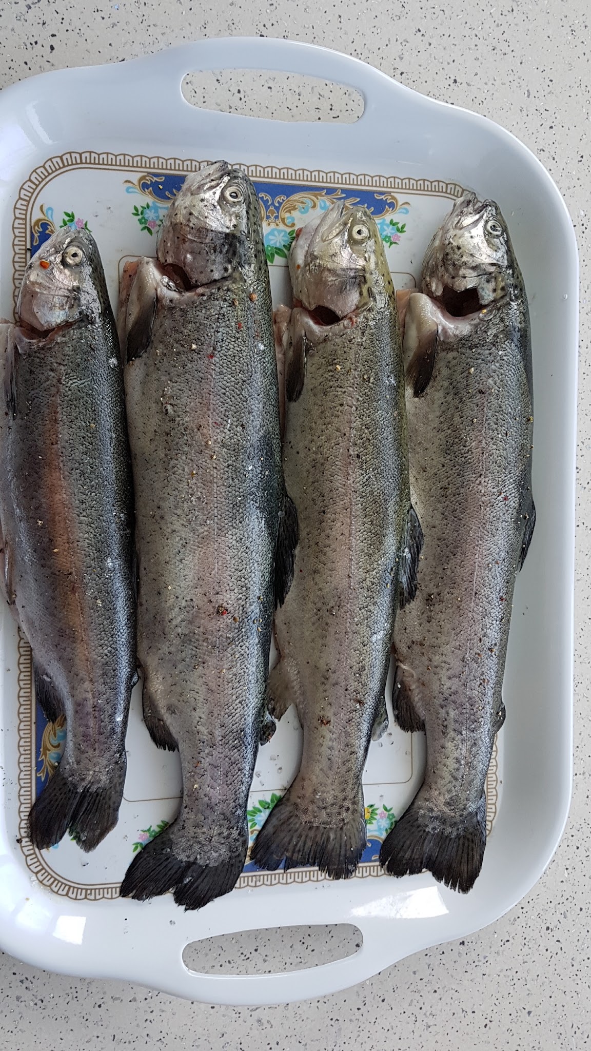 susu: Pastrav prajit, la cuptor sau pe gratar, diverse modalitati de gatit