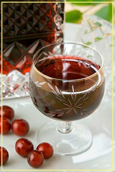 inci'nin Mutfağı: VİŞNE LİKORÜ EV YAPIMI