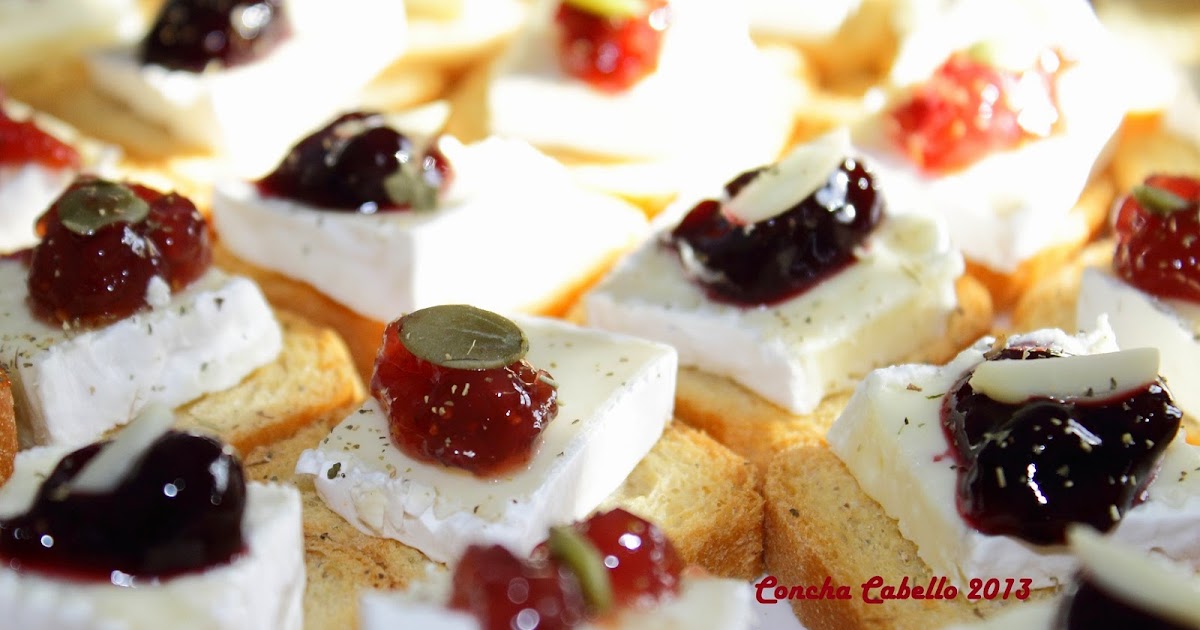 Canapés de Brie y Camembert