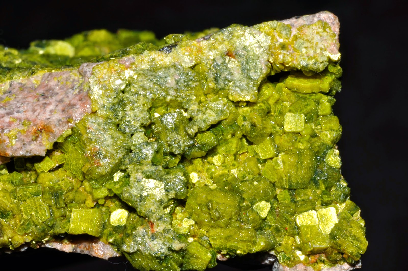  URANIUM PLUTONIUM NUCLEAR MOX WASTE POWER PLANT MINING BOMBS